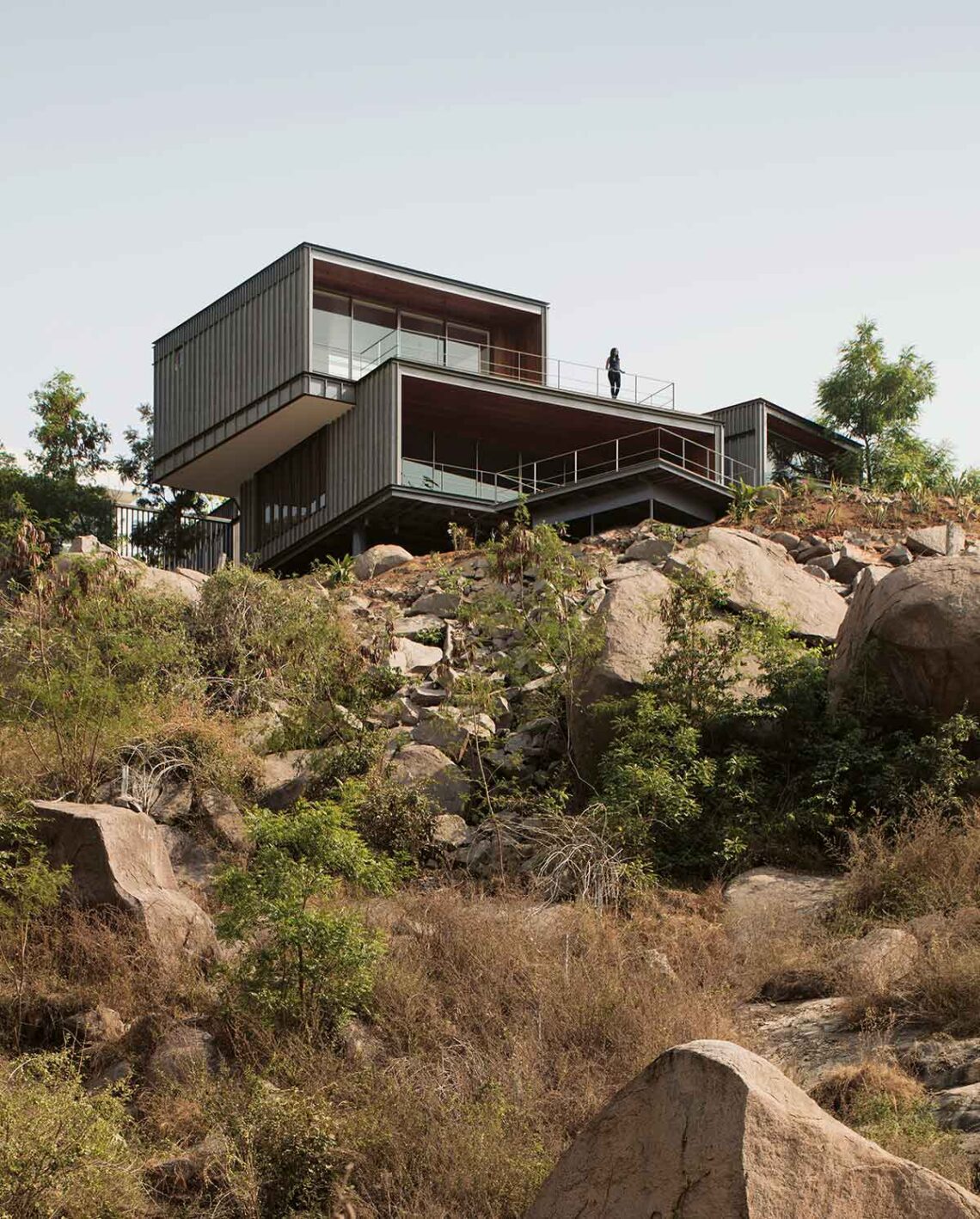 Living on the Edge: Houses on the edge - FACES Magazin
